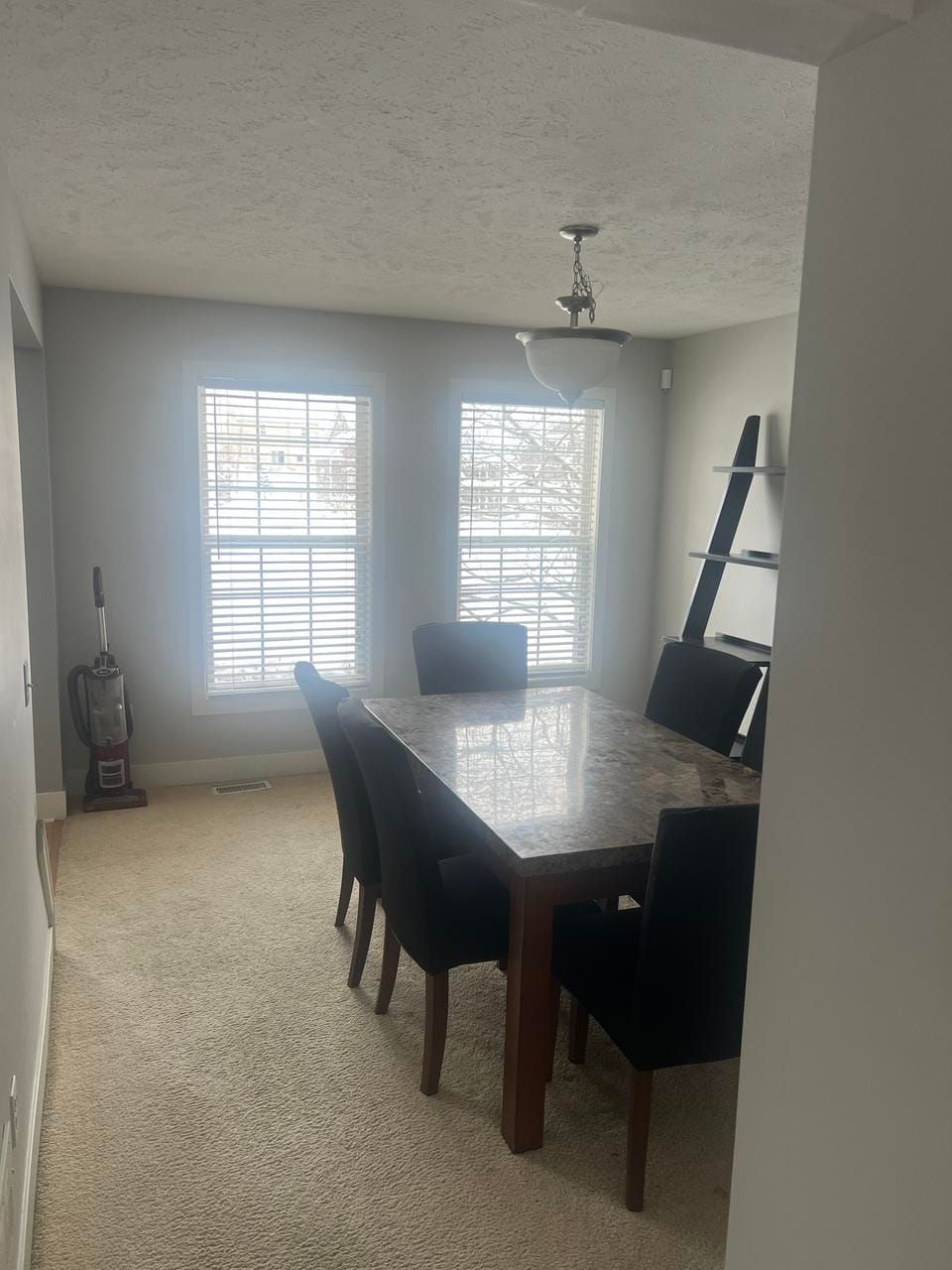 Room for rent by Tan in Caledonia, MI · Roommates.com