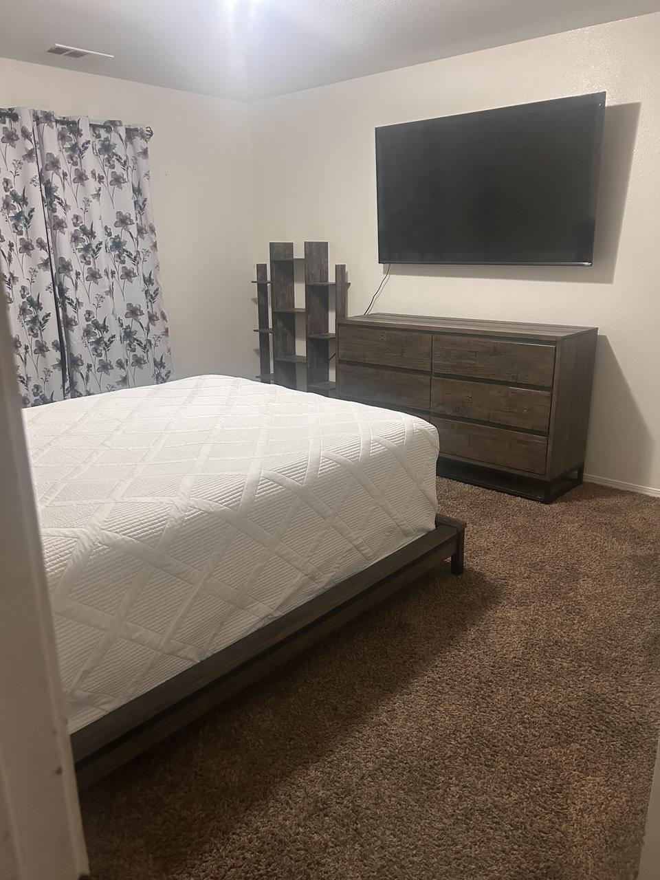 Room for rent by Brenda in Hesperia, CA · Roommates.com