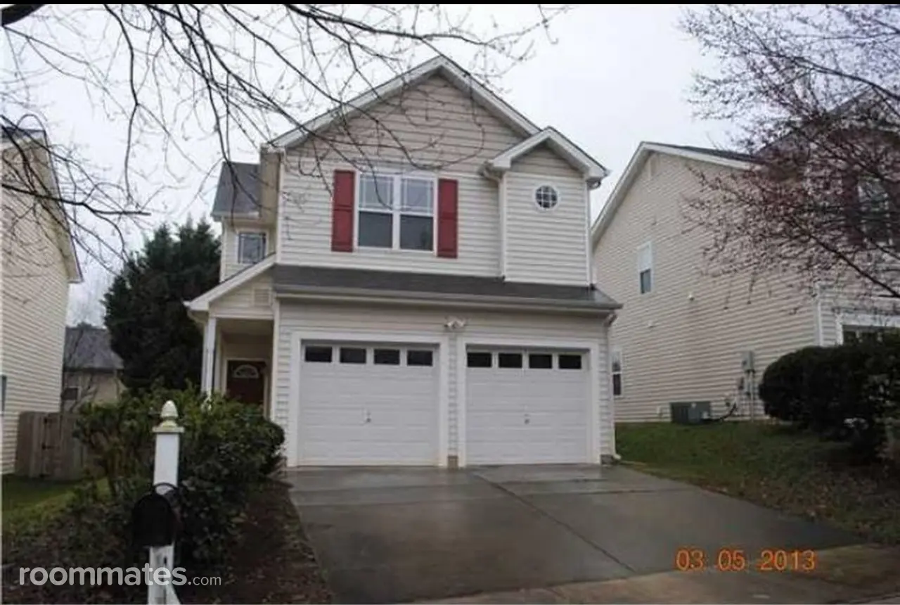 Room for rent by Shannon in Raleigh NC · Roommates.com