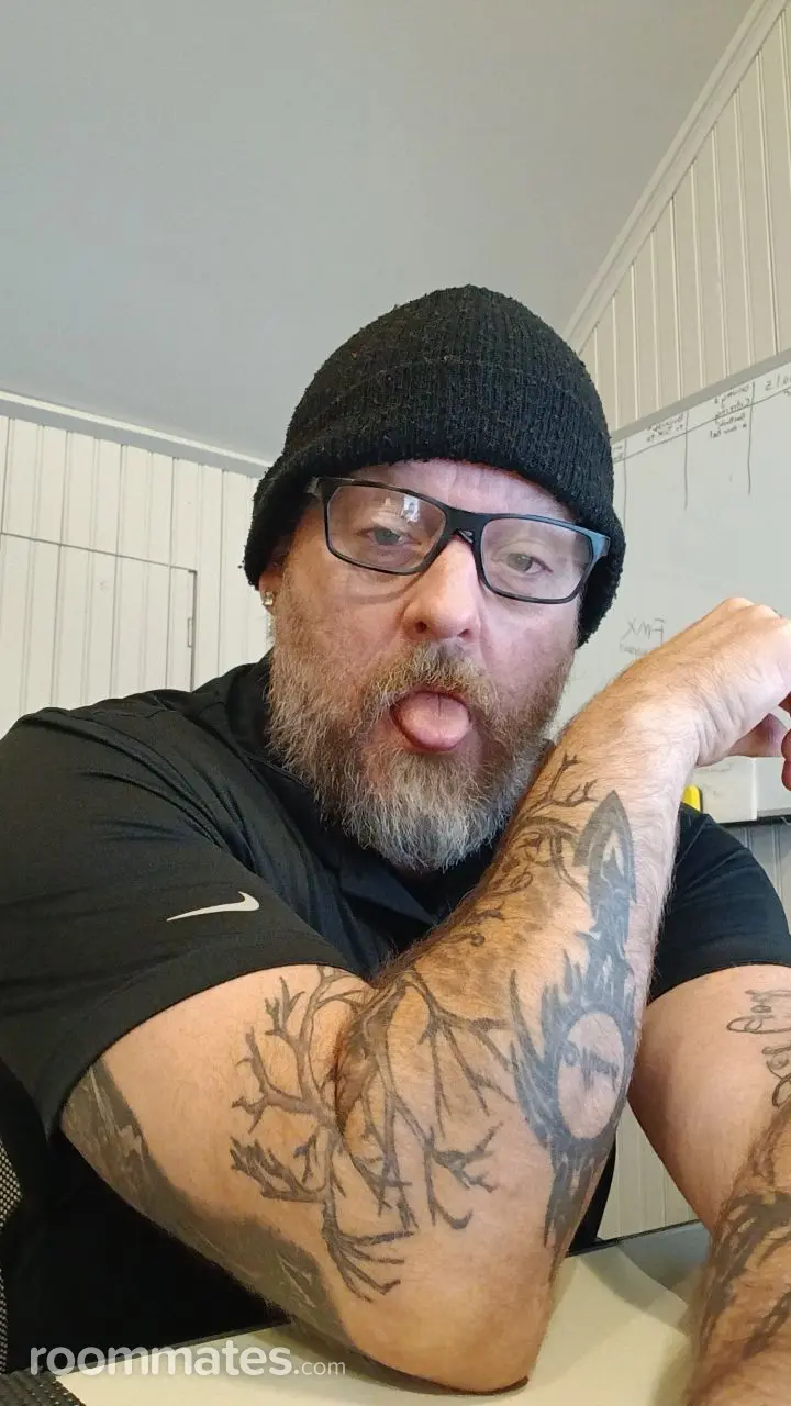 Jeremy is looking for a room in Bellevue, NE · Roommates.com