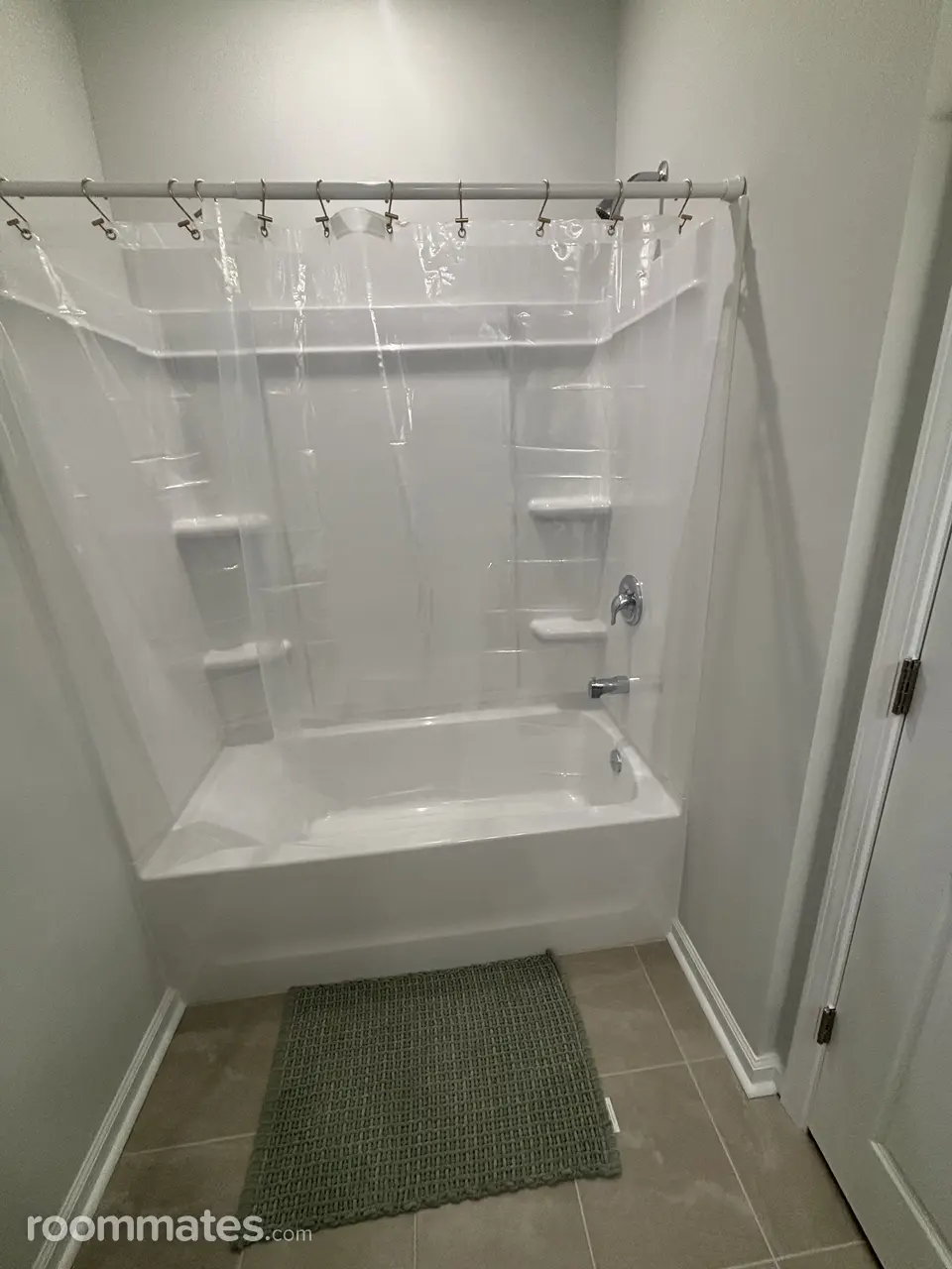 Room for rent by Eric in Richmond Hill, GA · Roommates.com