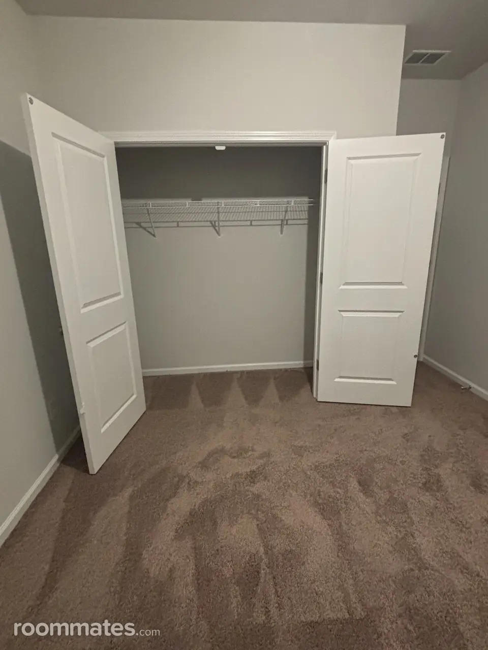 Room for rent by Eric in Richmond Hill, GA · Roommates.com